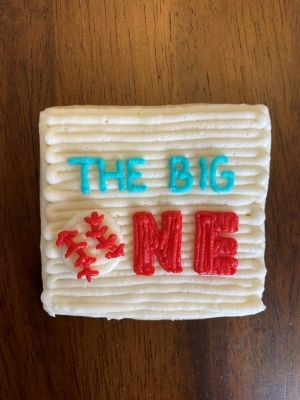 The Big One Birthday - How to Decorate Baseball Sugar Cookies ...