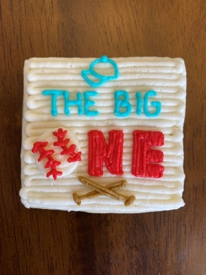 The Big One Birthday - How to Decorate Baseball Sugar Cookies ...