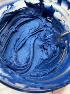 How to Make Navy Blue Buttercream Easily with Exact Dye Quantities