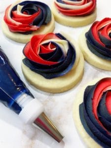 How to Make Navy Blue Buttercream Easily with Exact Dye Quantities