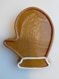 Gingerbread Sugar Cookies With Buttercream - 7 Cookie Decorating Tutorials