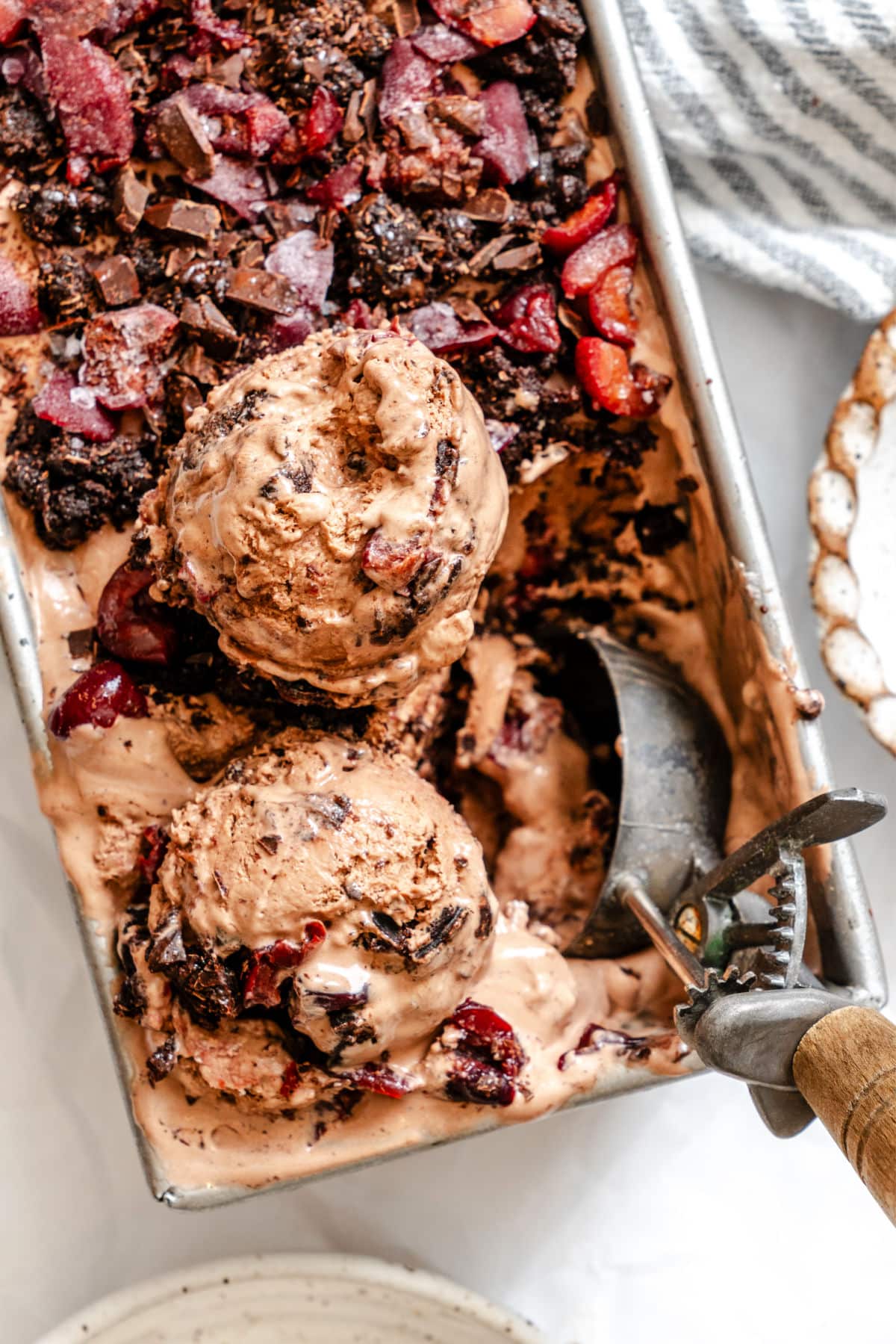 Host an Unforgettable Ice Cream Social + 25 Homemade Ice Cream Recipes